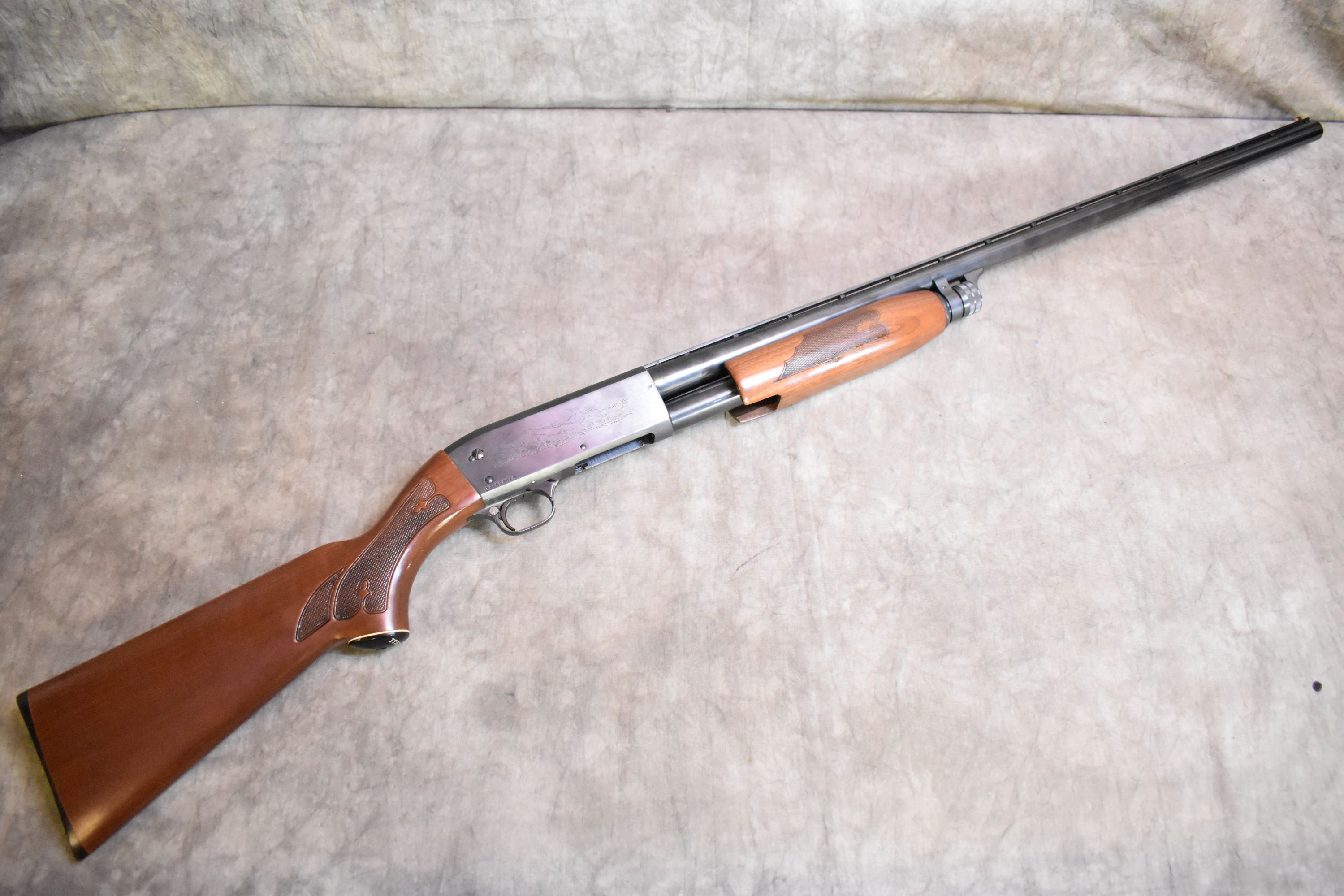 Ithaca Gun Co. ~ Model 37 Featherlight ~ 12 Gauge | Mack's Prairie Wings
